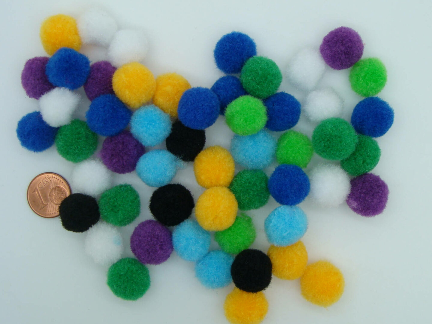 Pompons 15mm environ MIX couleurs par 50 pièces - Pompons - FondBaie