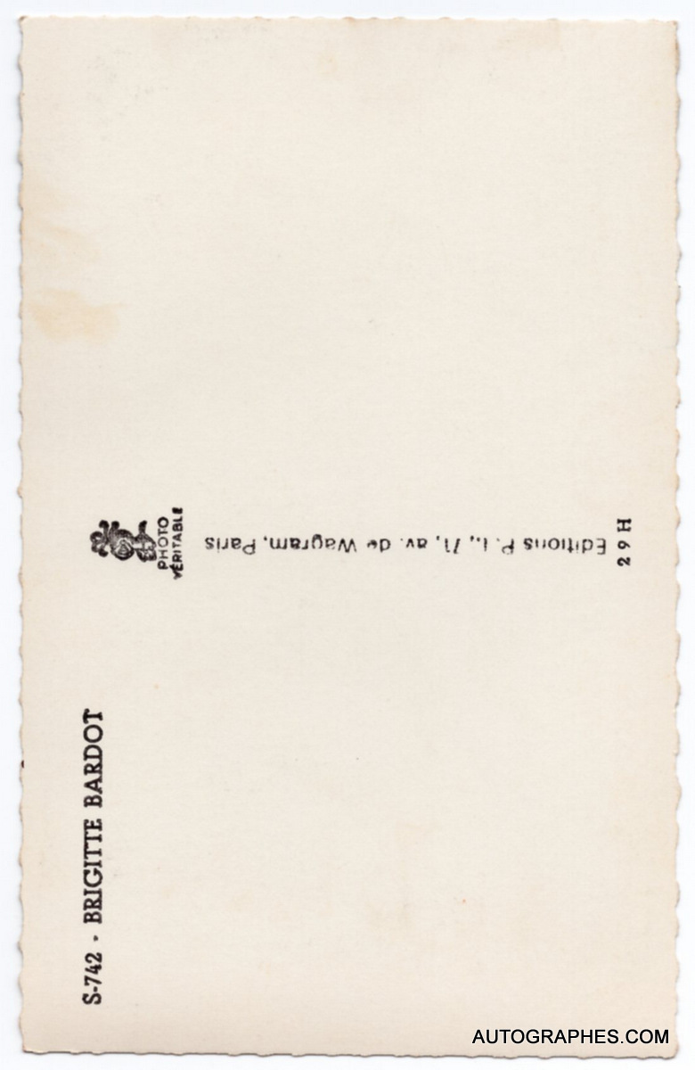 Brigitte BARDOT - Carte photo signée (années 60)