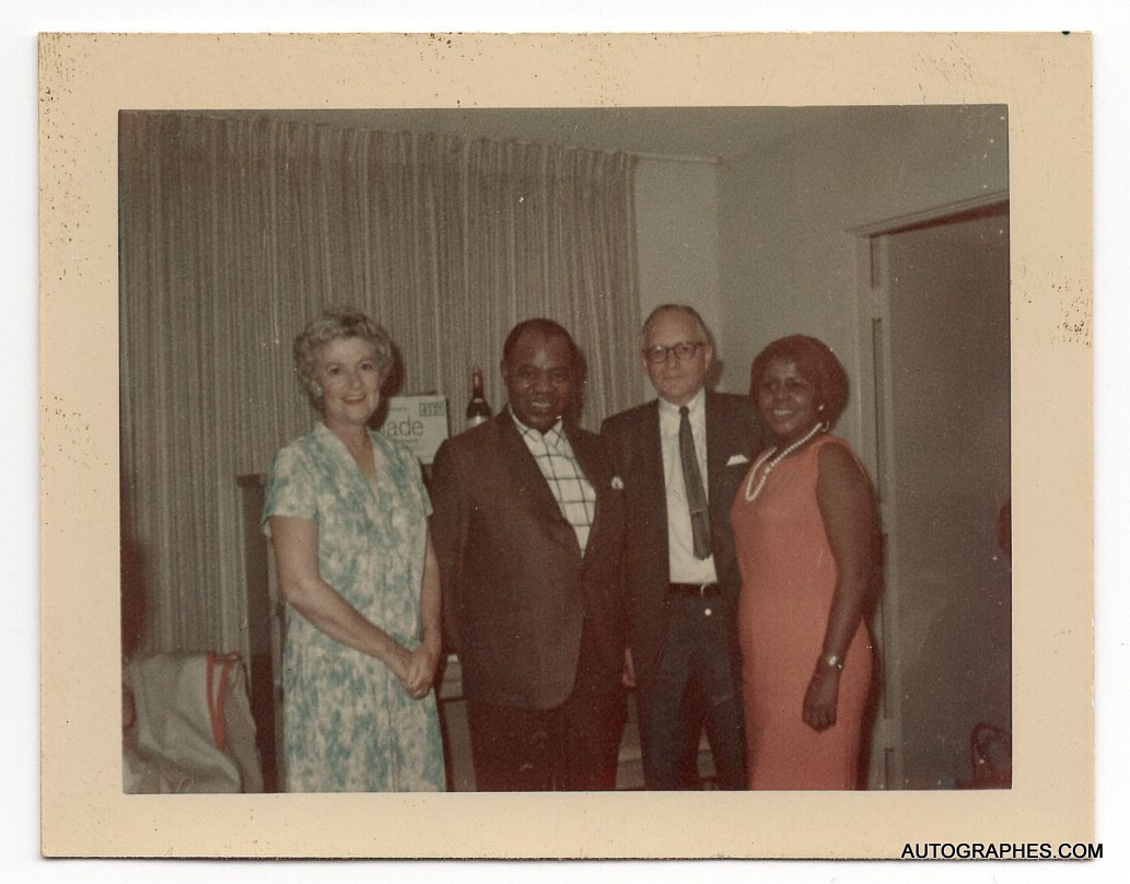 Louis ARMSTRONG - Photographie grand format dédicacée et signée