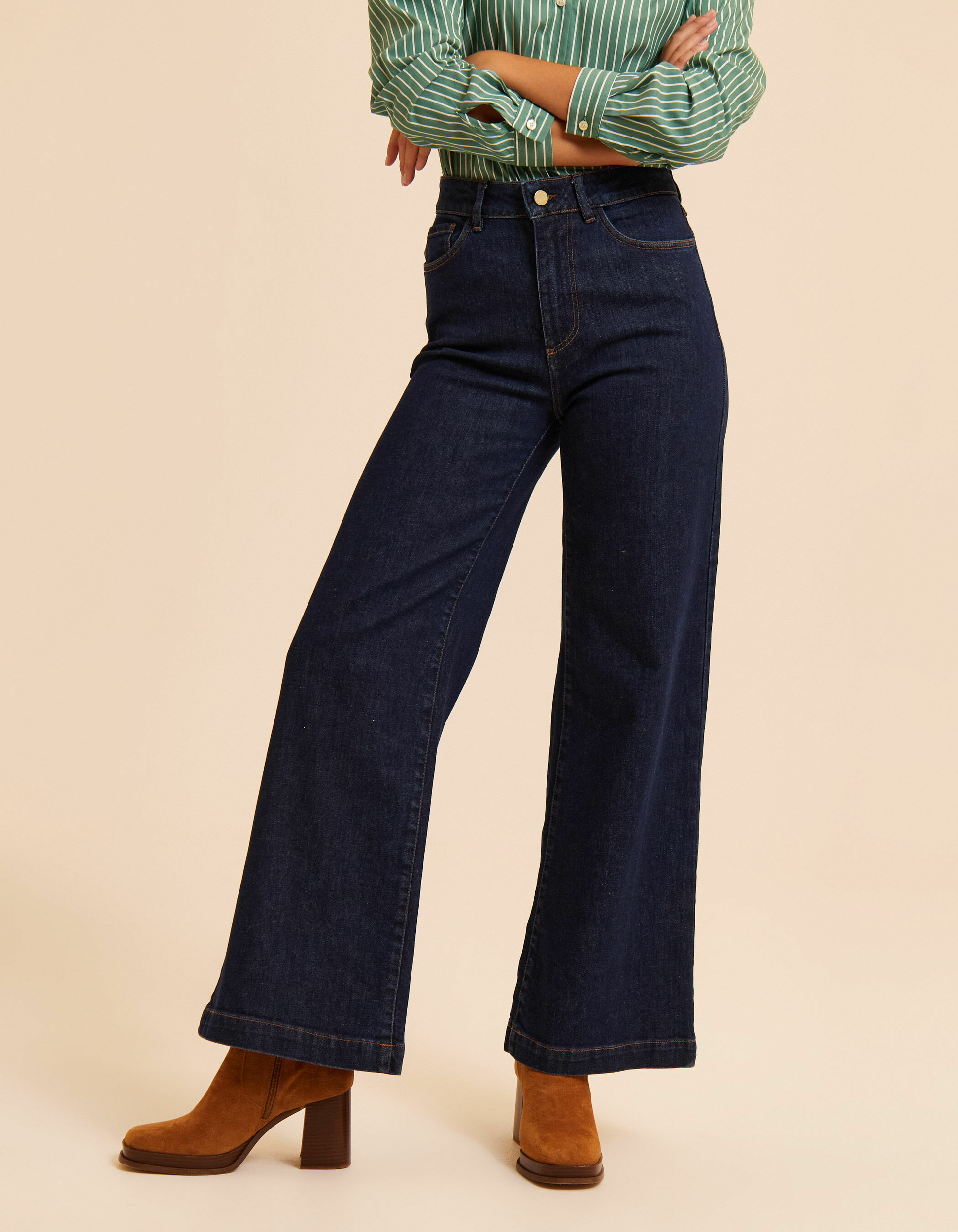 I.Code : Mode féminine branchée et sexy - Nouvelles collections sur Boutique-Lora.com