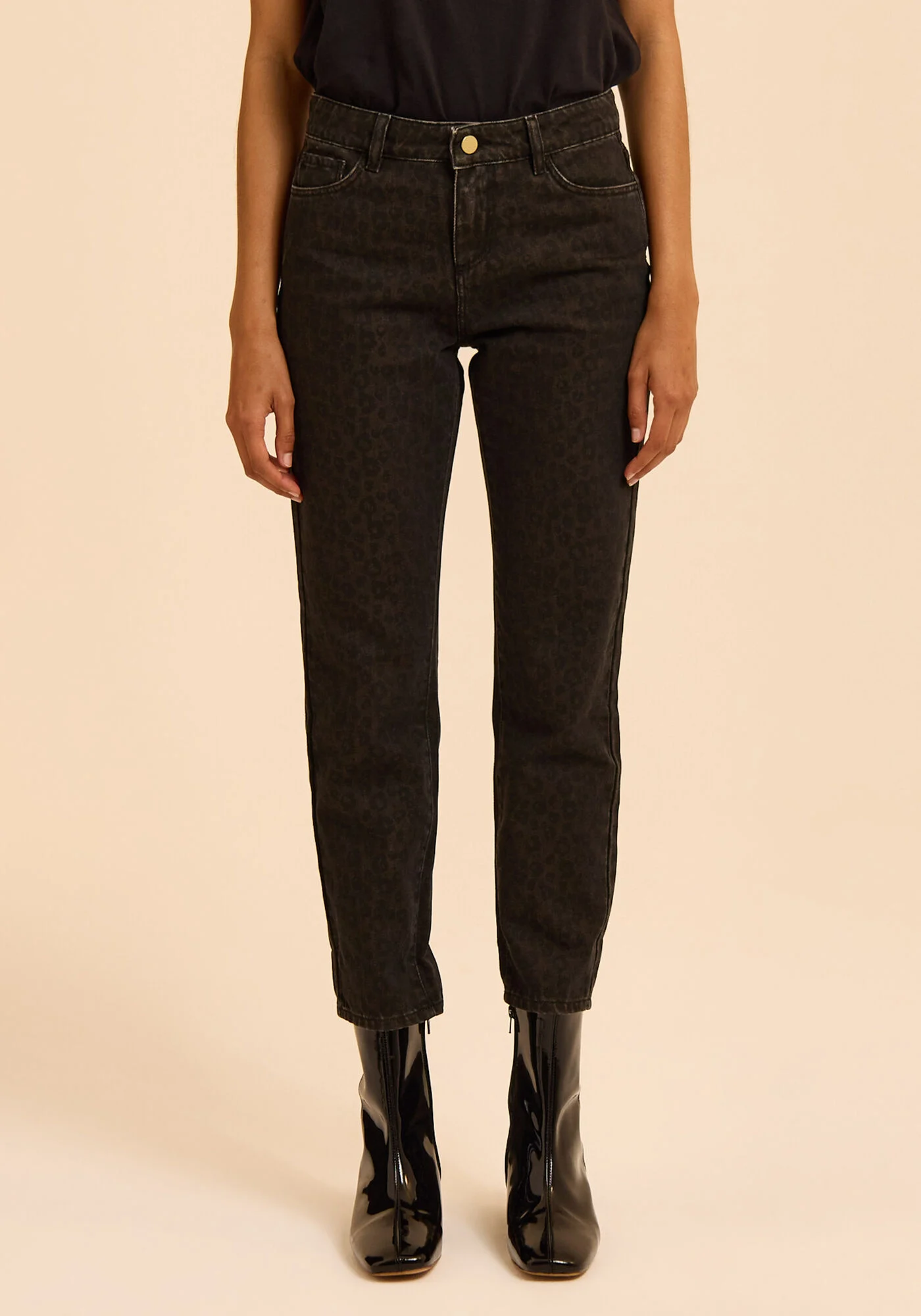 I.Code : Mode féminine branchée et sexy - Nouvelles collections sur Boutique-Lora.com