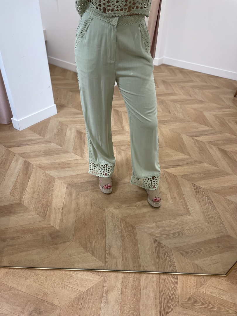 Pantalon droit détail en crochet Priella - Vert - LA PETITE ETOILE ...