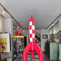 Hergé - Fusée Tintin de 150 cm - Para-BD/Figurines - Galerie des Bulles