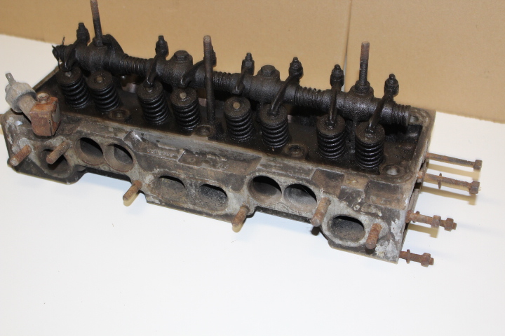 culasse, carter, rampe culbuteurs 2562599, moteur 689.02 RENAULT ...