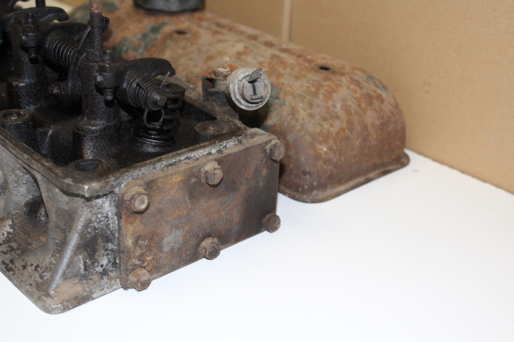 culasse, carter, rampe culbuteurs 2562599, moteur 689.02 RENAULT ...