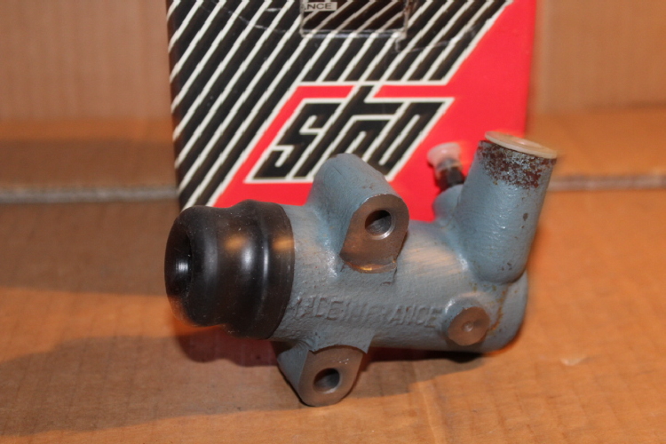 récepteur hydraulique d'embrayage neuf d'origine 5220600 PEUGEOT 504 ...