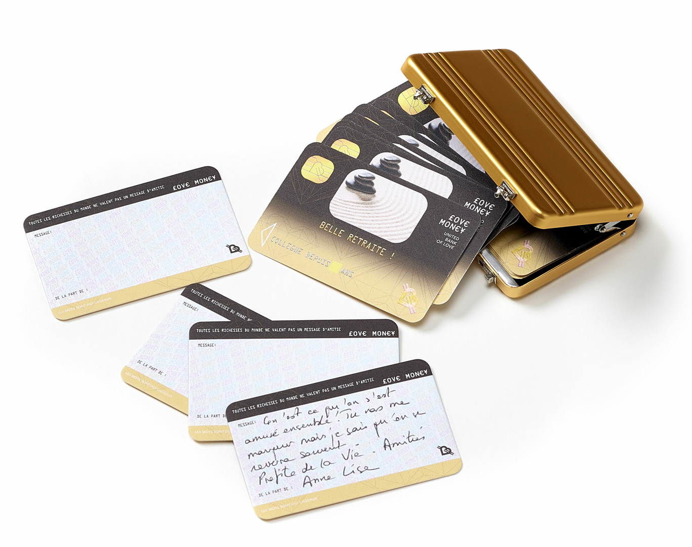 Cartes de départ en retraite - valise dorée et fausses cartes bancaires ...