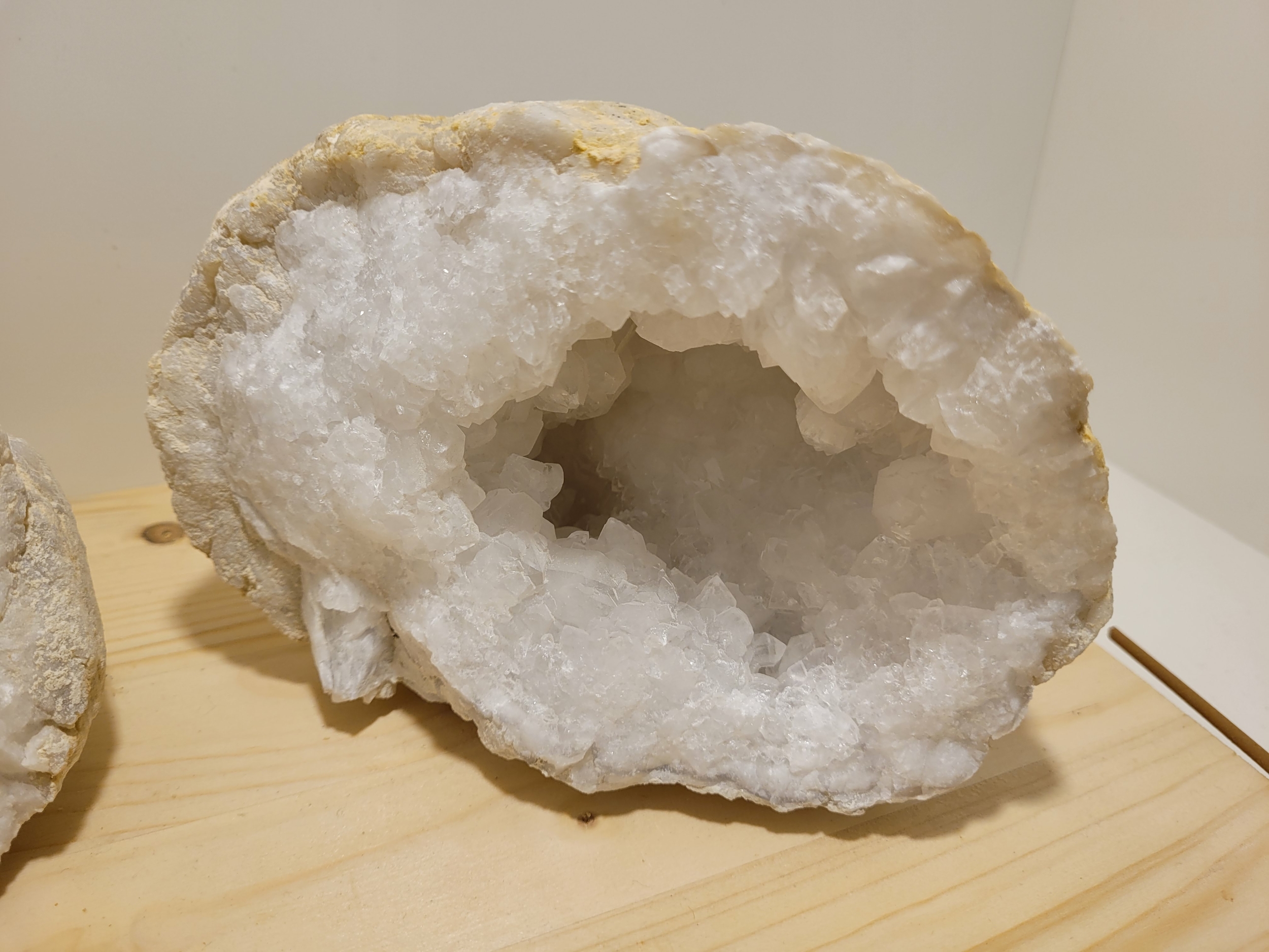 Géode de cristal de roche taille XXL - Bijoux et accessoires/Pierres ...