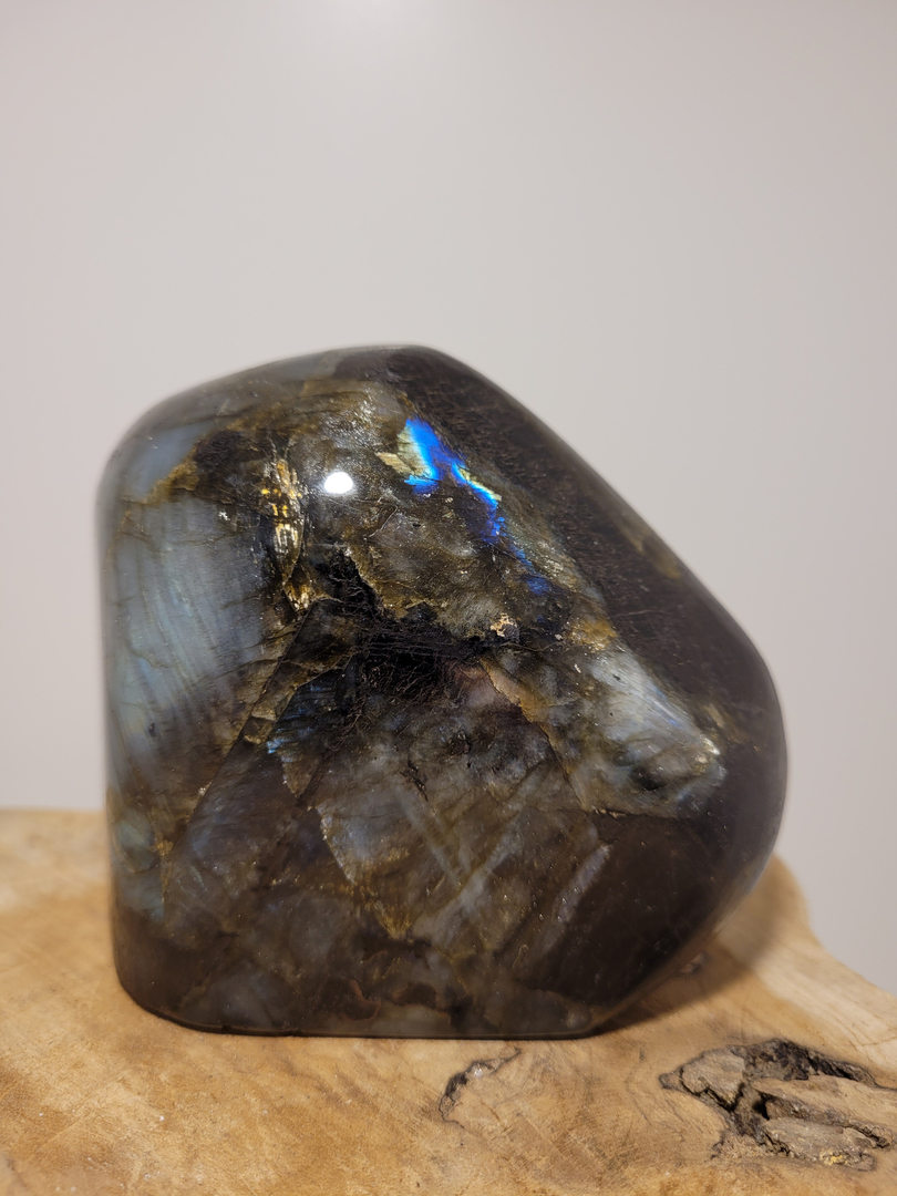 Labradorite polie avec base 006 - Bijoux et accessoires/Pierres brutes ...