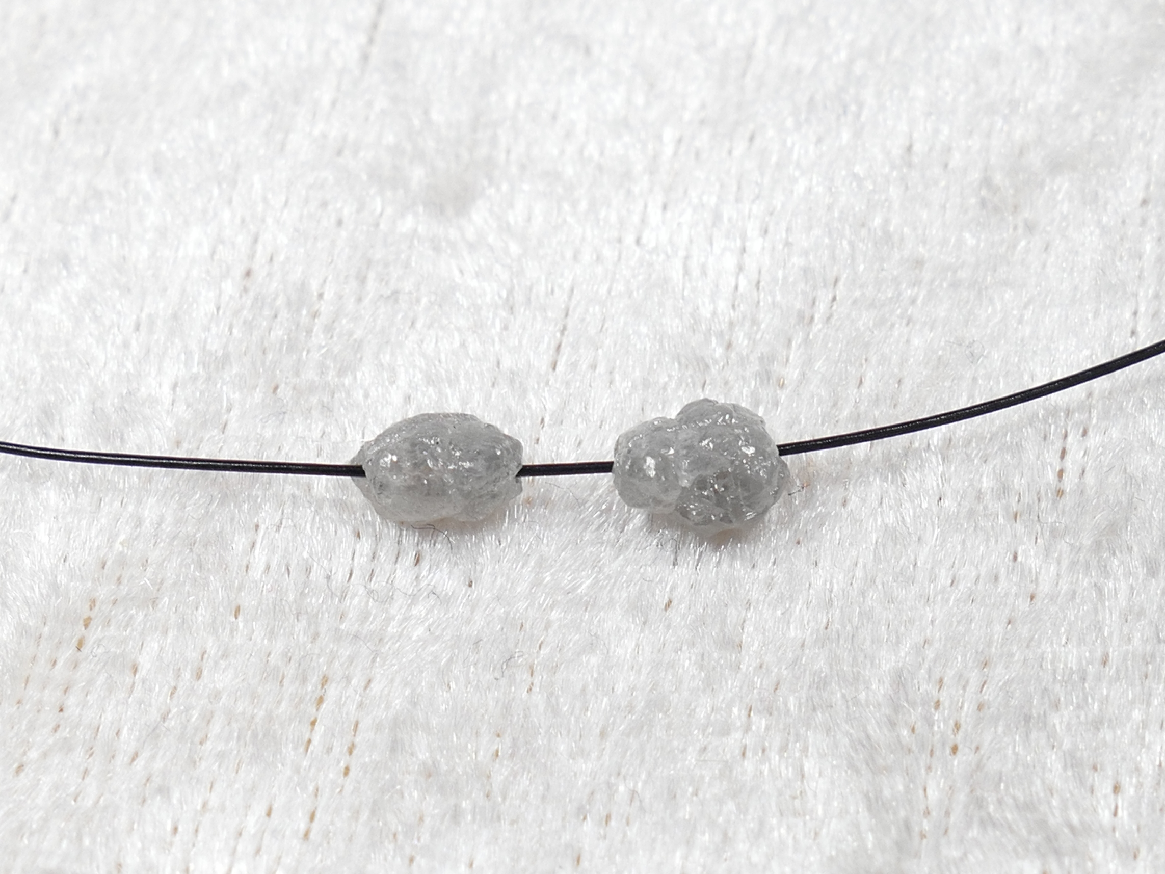 Boutique de Diamant brut naturel en perle - Gemmes Aventures