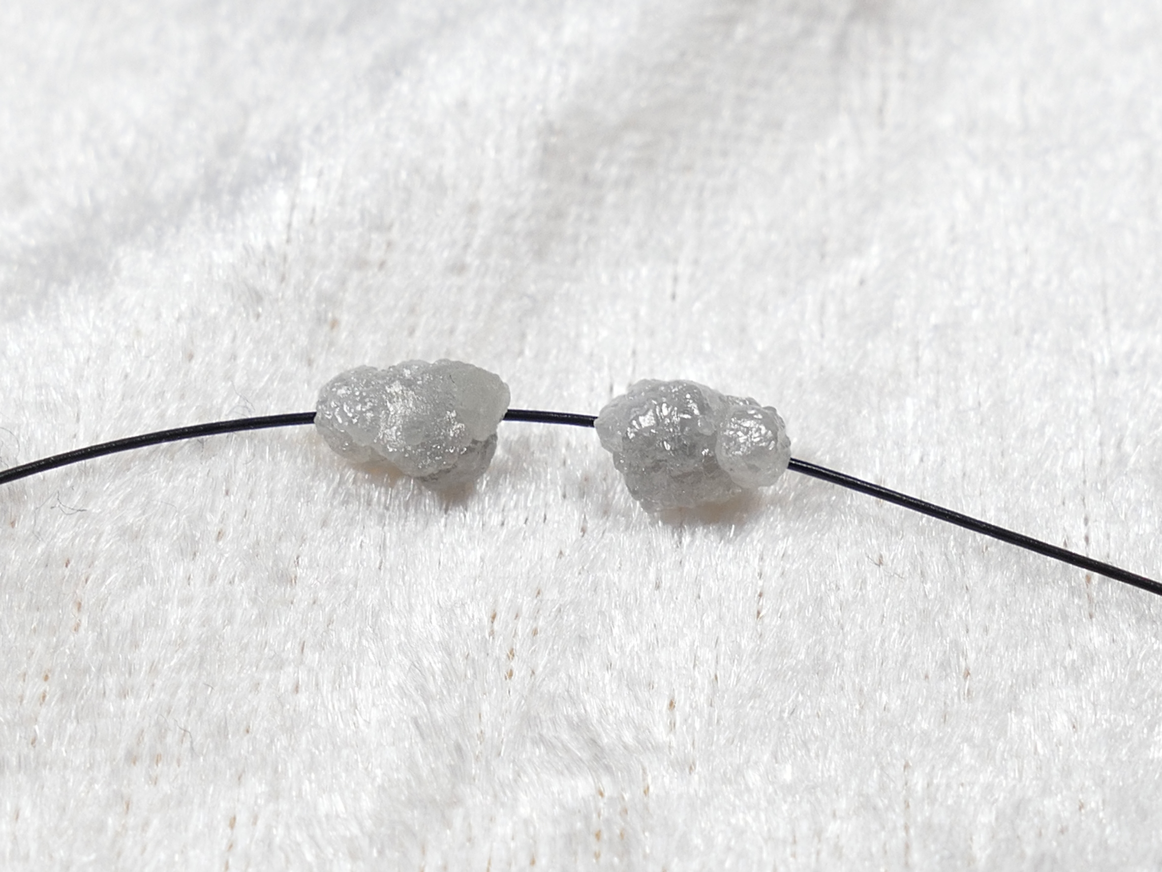 Boutique de Diamant brut naturel en perle - Gemmes Aventures