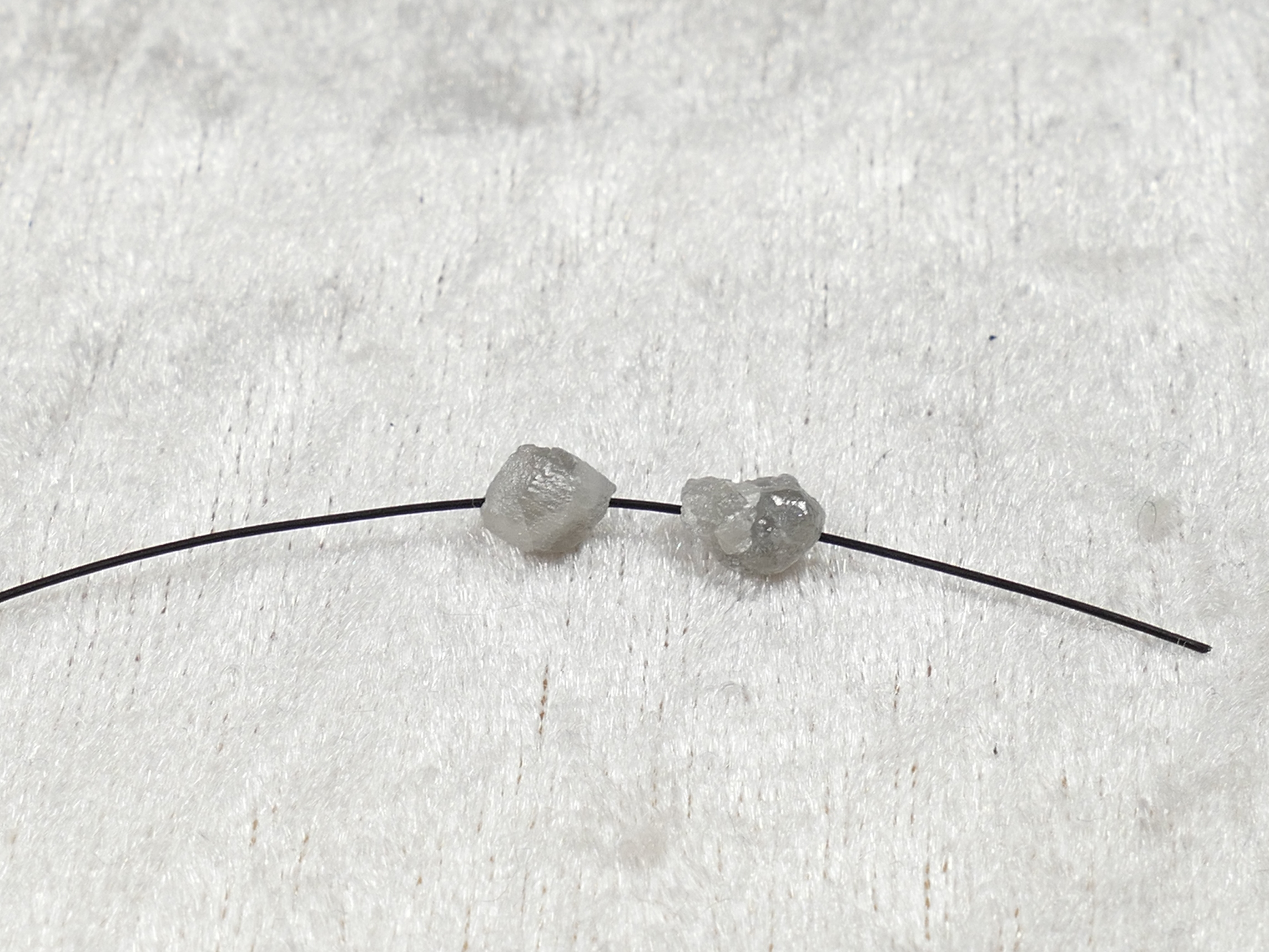 Boutique de Diamant brut naturel en perle - Gemmes Aventures