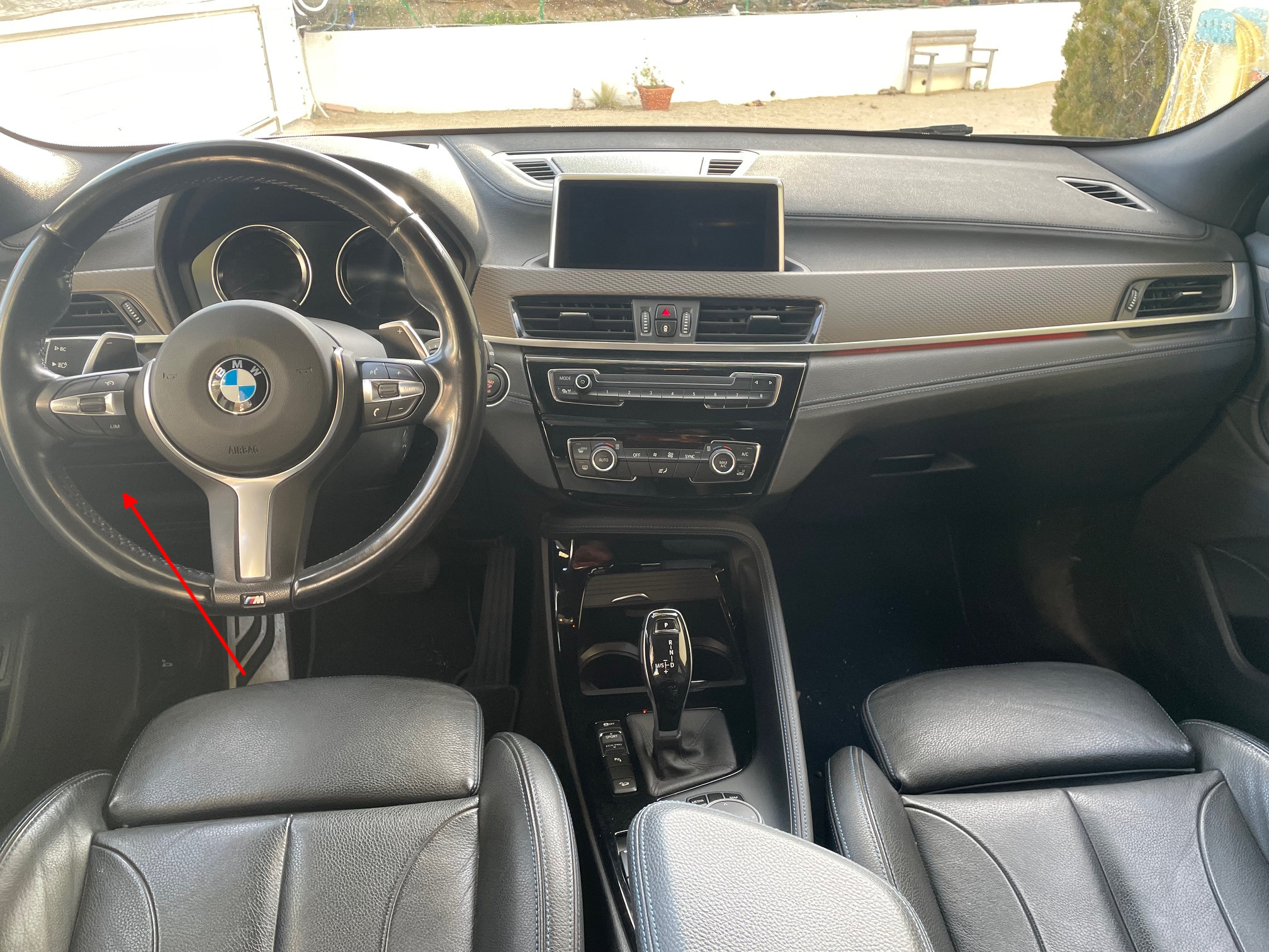 Comment trouver la prise OBD2 sur BMW X2 Xdrive 2.0D