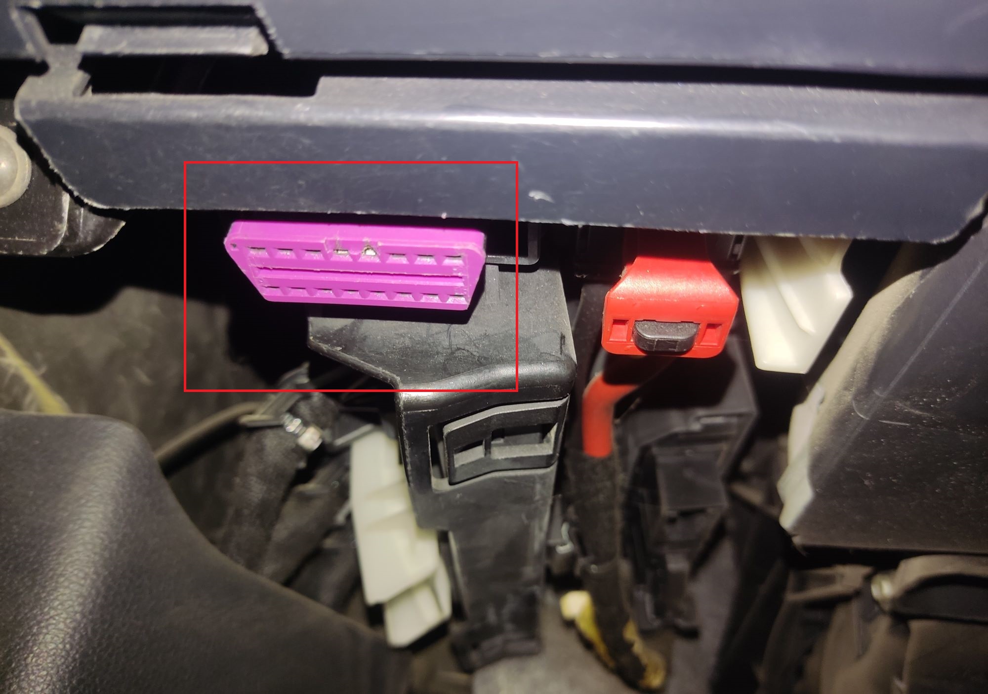 Comment trouver la prise OBD2 sur votre Skoda Octavia