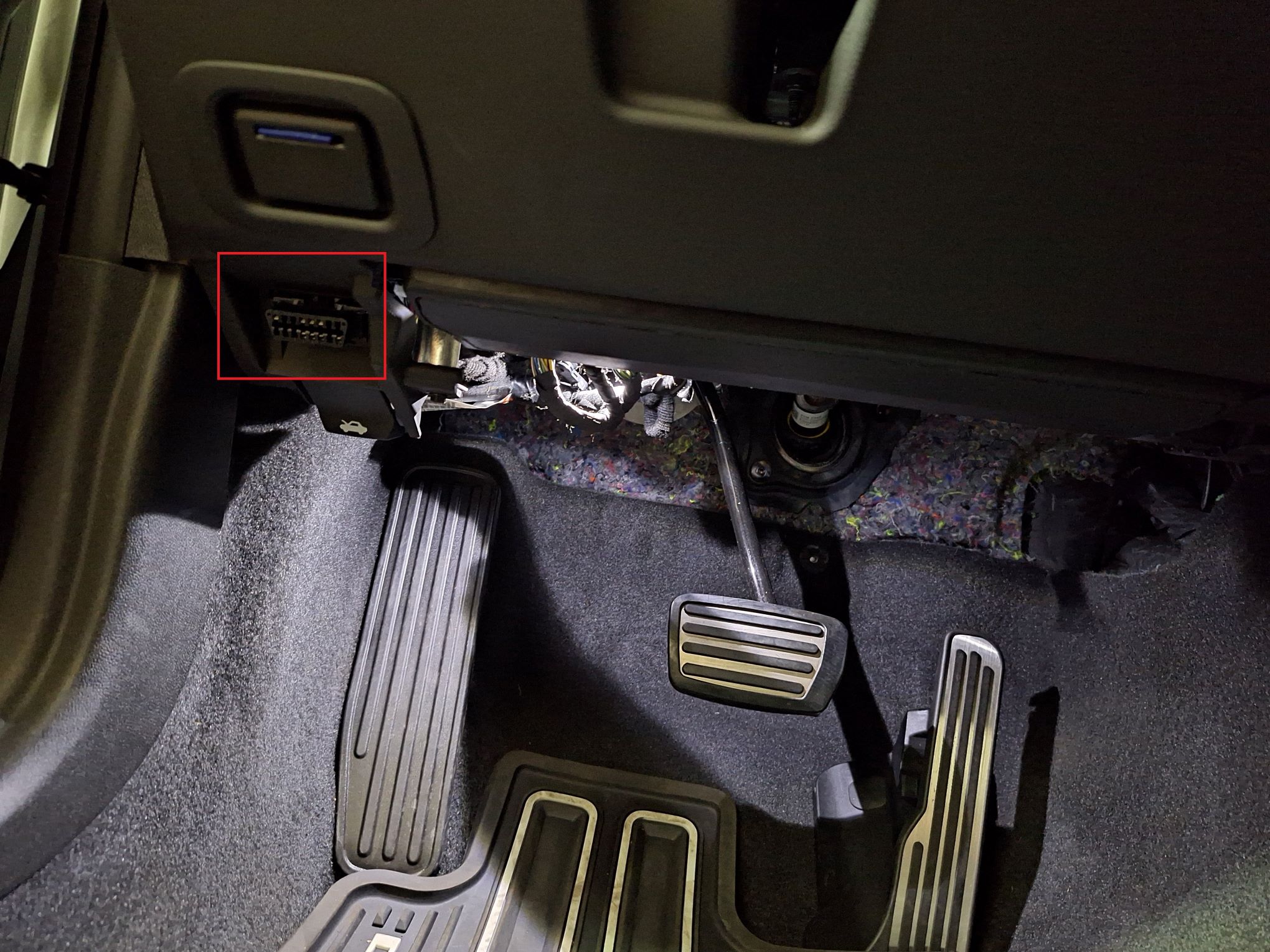 Trouver la prise OBD2 sur votre Chevrolet Camaro ZL1 Coupé