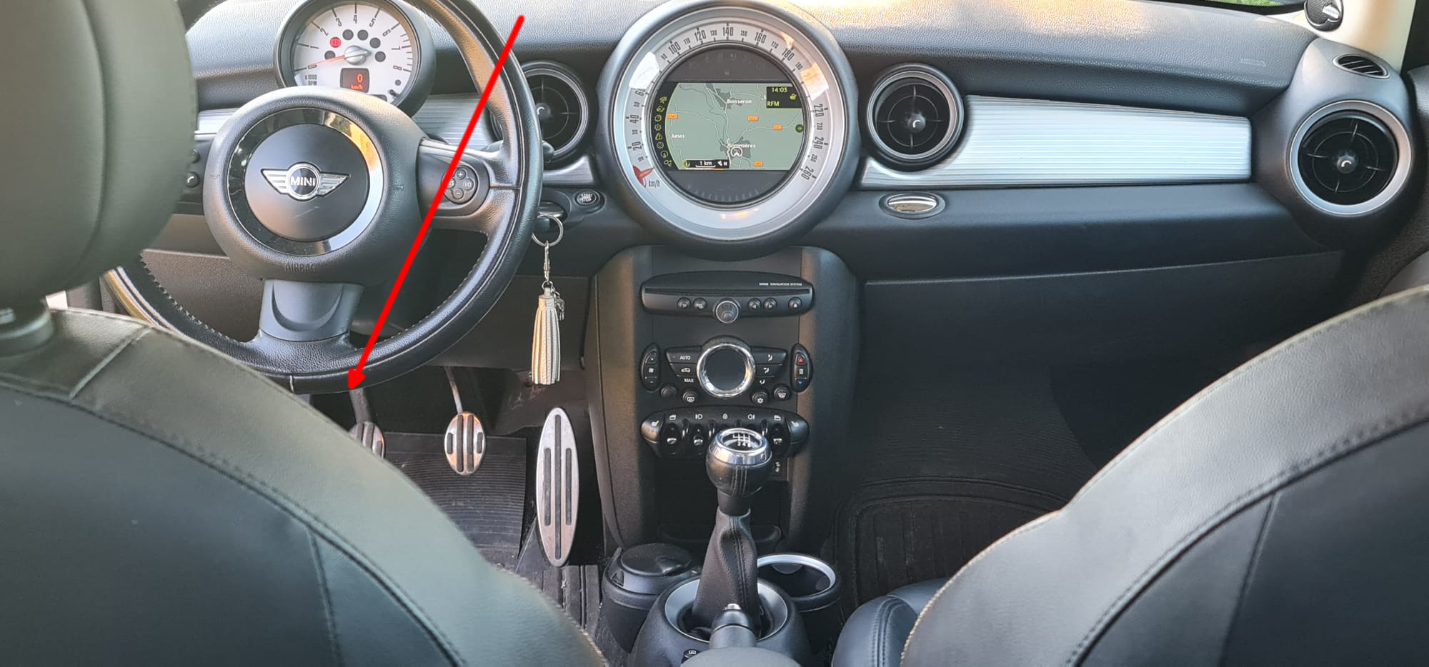 Trouver la prise OBD2 sur votre Mini Cooper S R56