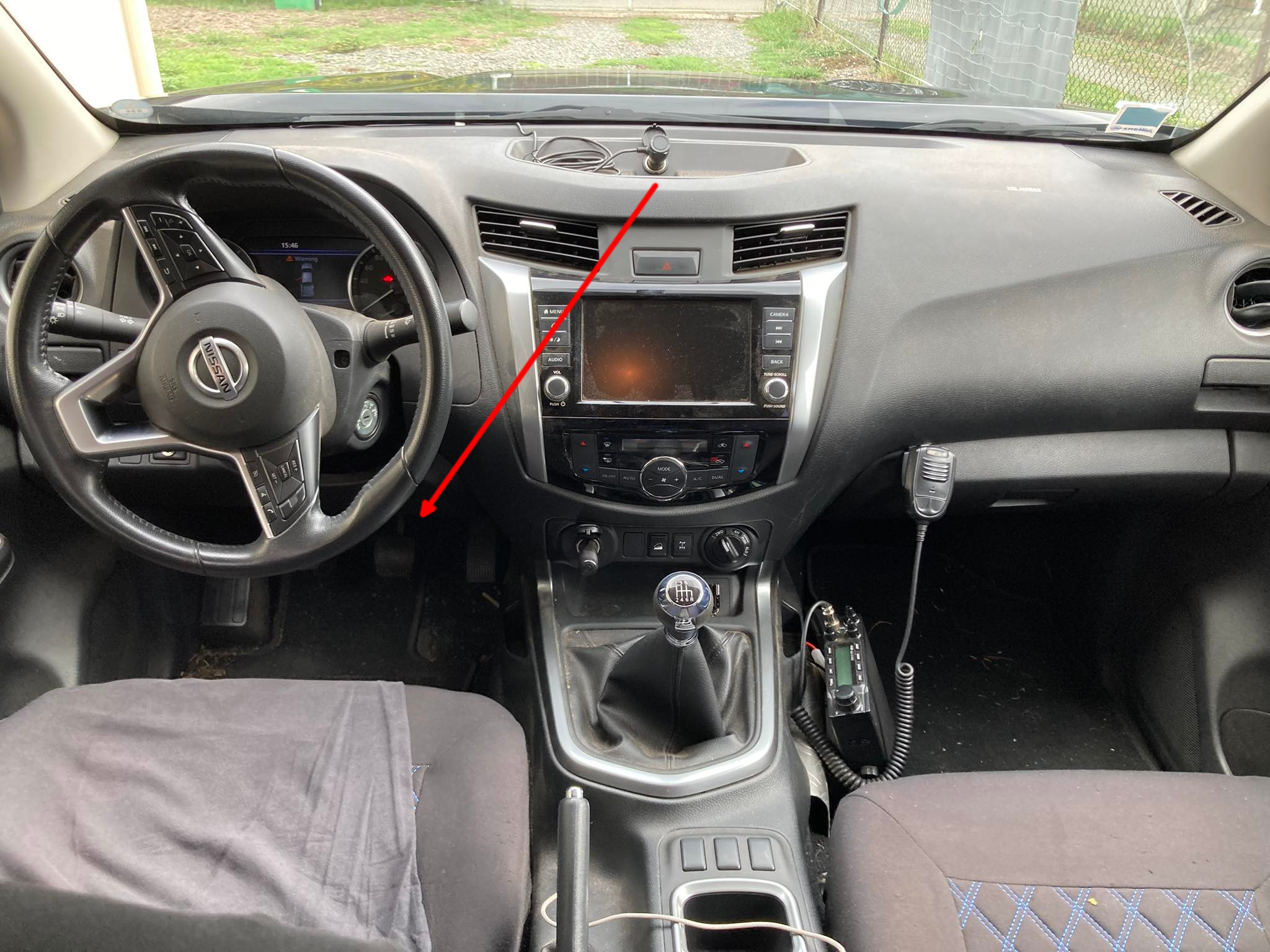 Trouver la prise OBD2 sur Nissan Navara D23 Double Cab