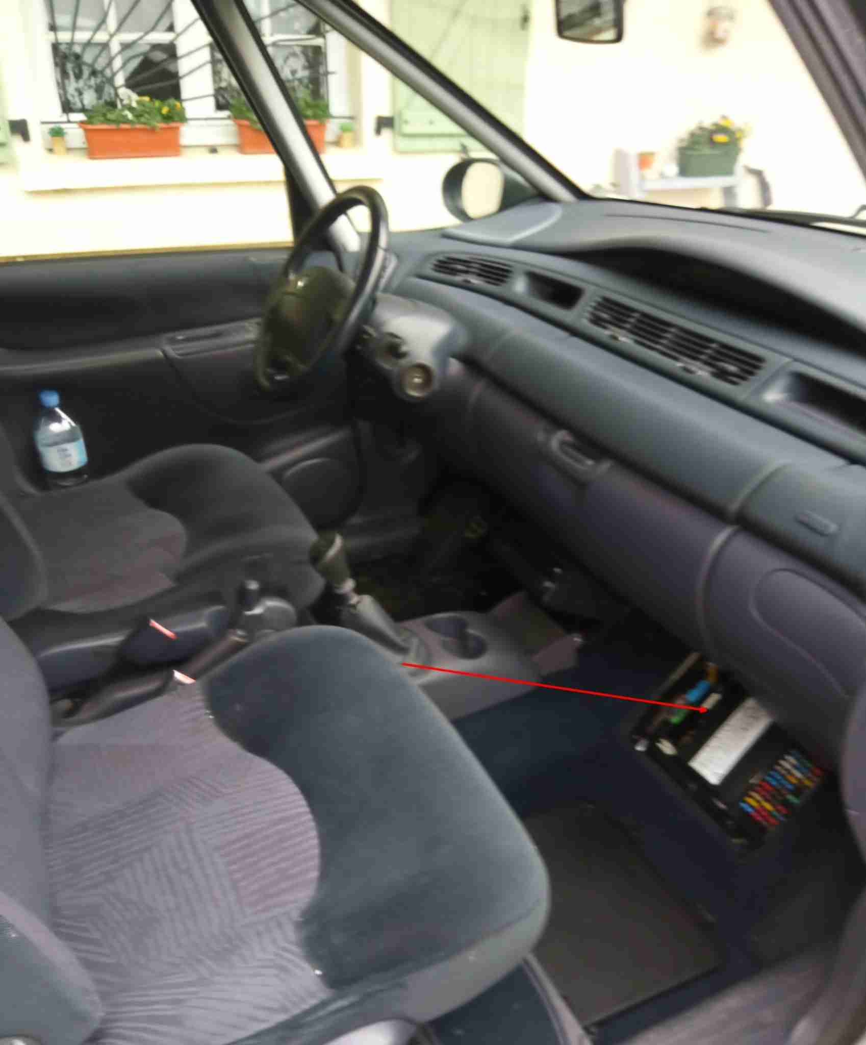 Comment trouver la prise OBD2 sur votre Renault Espace 3