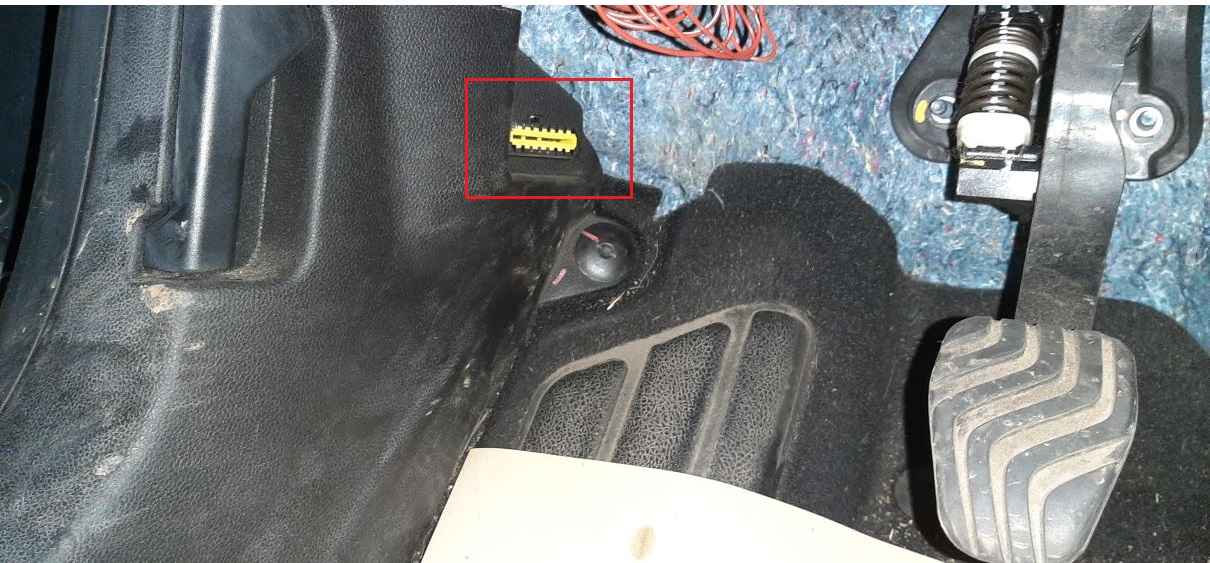 Comment trouver la prise OBD2 sur votre Renault Clio 5