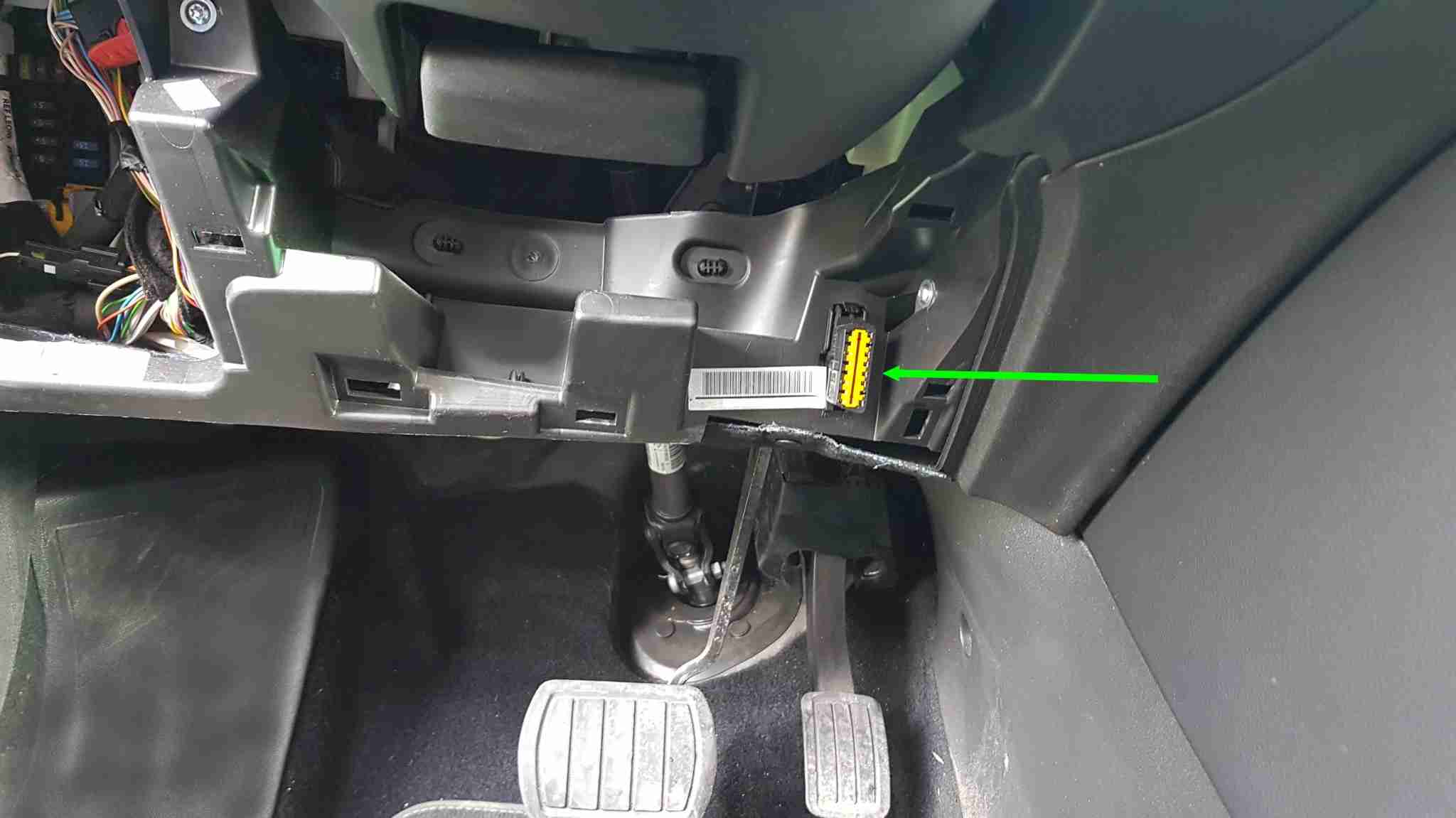 Trouver la prise OBD2 sur Opel Grandland X Hybride 225