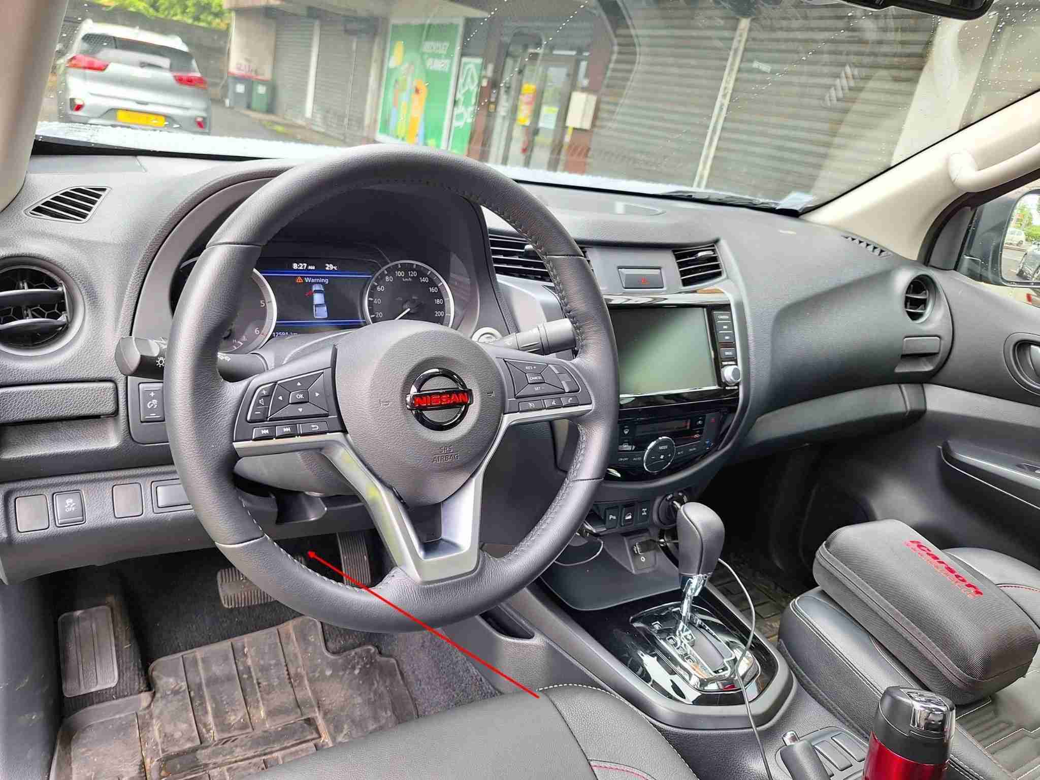Comment trouver la prise OBD2 sur Nissan Navara Pro-4X