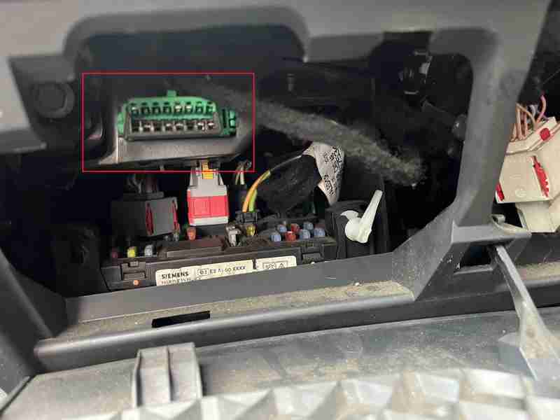 Comment trouver la prise OBD2 sur votre Citroën C2