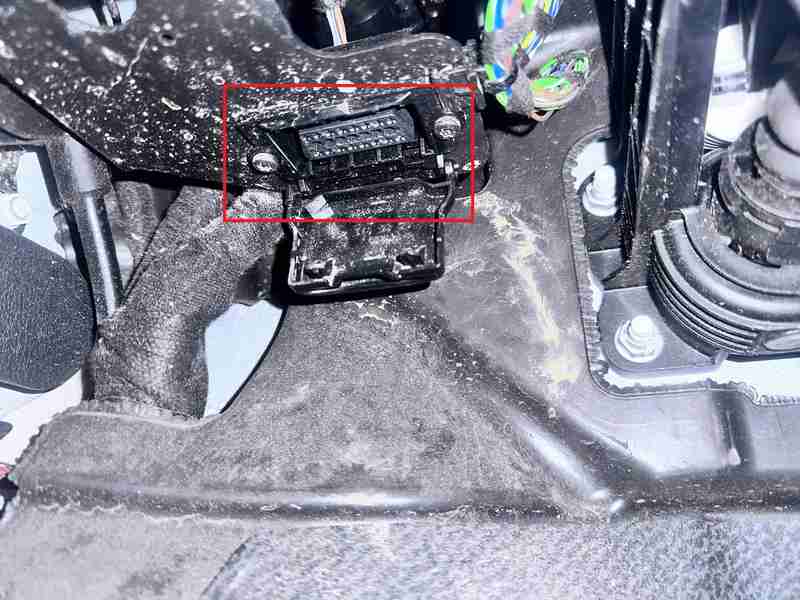 Comment trouver la prise OBD2 sur votre Mercedes Vito