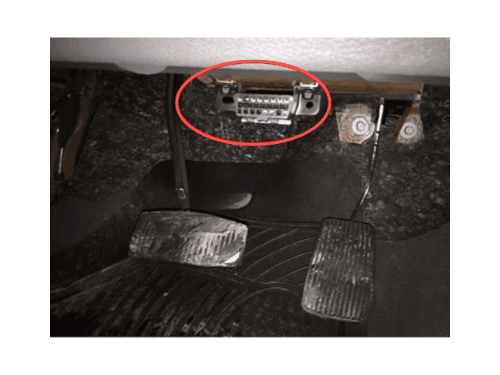 Où est la prise OBD de diagnostic sur Ford F-150 PH 2