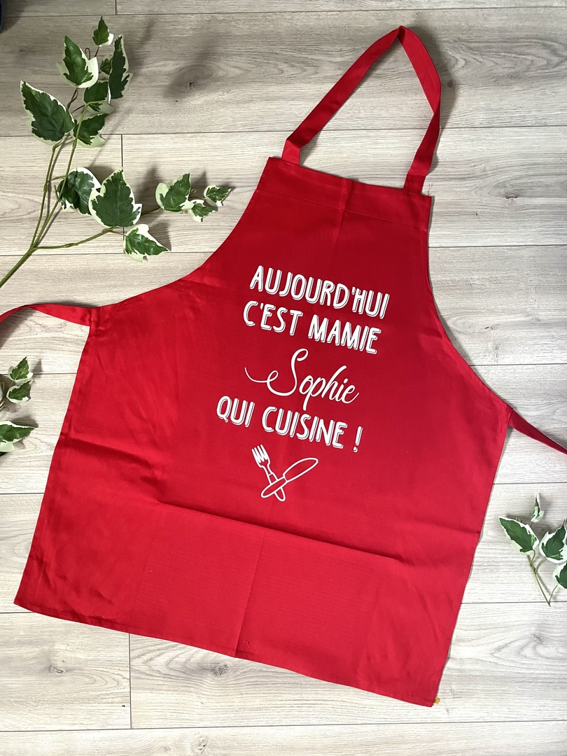 Tablier personnalisé "Aujourd'hui c'est mamie qui cuisine" - Bouille d ...