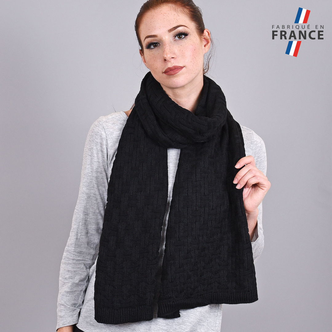 Echarpe noire maille relief